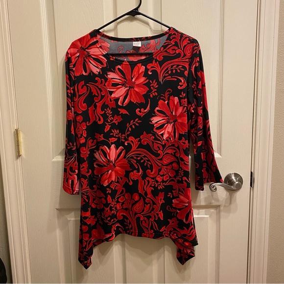 Tops | L Red Floral Tunic Top | Poshmark